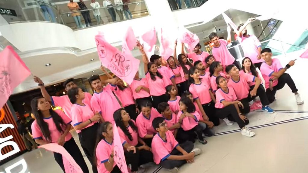 RR Fans Assembled and Cheered for the Team