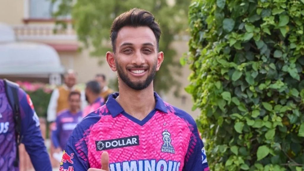 ICC Cricket World Cup 2023: Prasidh Krishna replaces injured Hardik ... ICC Cricket World Cup 2023: Prasidh Krishna replaces injured Hardik ...